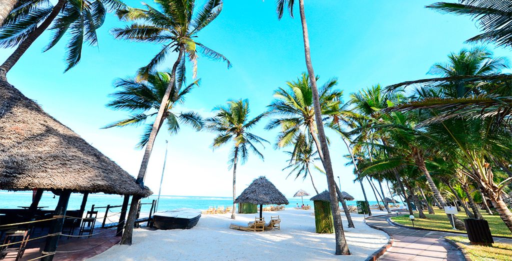Diani Reef Beach Resort & Spa 5* + Safari - Diani Beach - Bis zu -70% ...