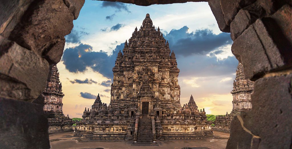Java Rundreise + Strandurlaub in Bali - Jakarta - Bis zu -70% | Voyage ...