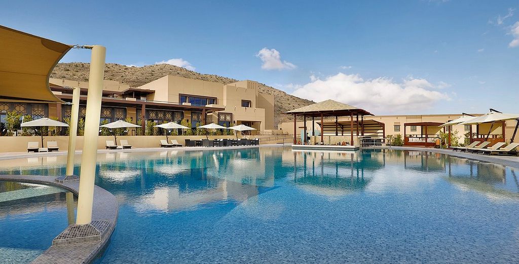 Hôtels 4* : Aloft Muscat et Dusit D2 Naseem Resort Jabal Akhdar - Oman ...