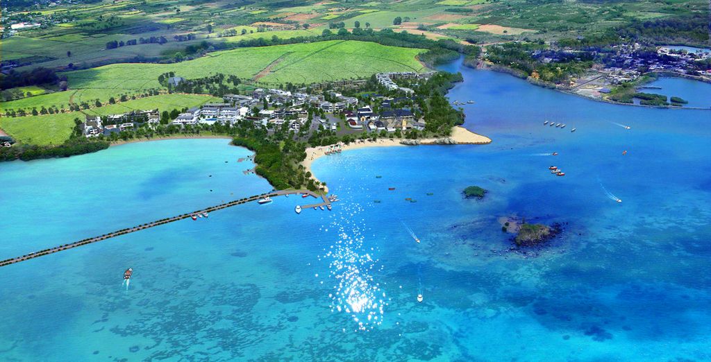 Hôtel Centara Grand Azuri Resort 5* - Haute Rive - Jusqu'à -70% ...