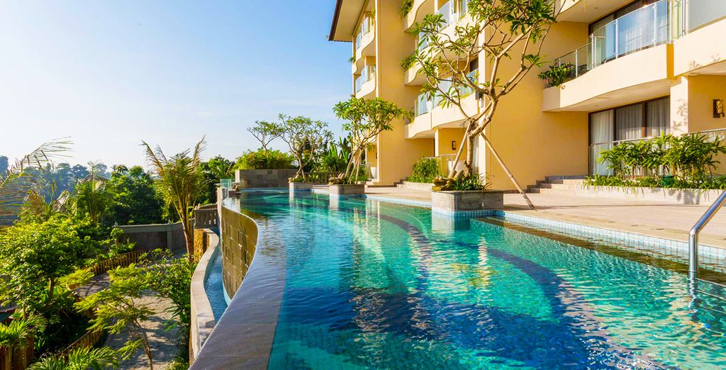 SereS Springs Resort & Spa 5* + Sudamala Resort Seraya Komodo 4 ...